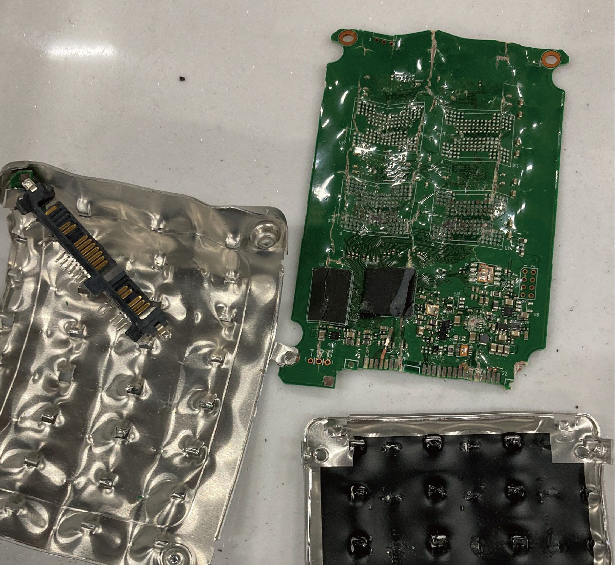 HDD/SSDの効率的な物理破壊を実現するメディア破壊機「NMD-400」を新発売 | ニュース詳細 | ナカバヤシ株式会社：アルバム・製本・シュレッダー・情報整理の総合サポーター